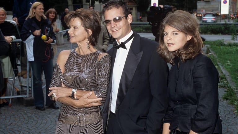 Ganz schön brav: Uschi Glas' Tochter im Wiesn-Fieber