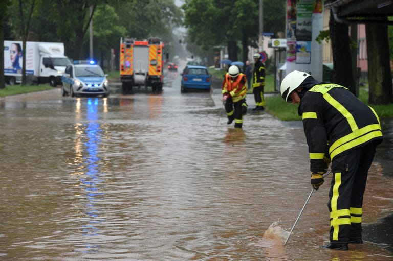 Fotoshow: Unwetter in Deutschland – Starkregen und Überschwemmungen