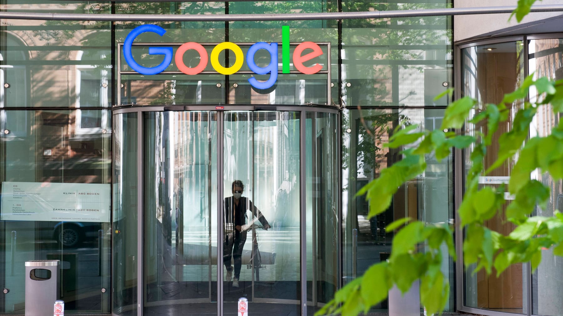 20 Jahre Google Deutschland: Vertrauen und Misstrauen 20 Jahre Google Deutschland: Vertrauen und Misstrauen