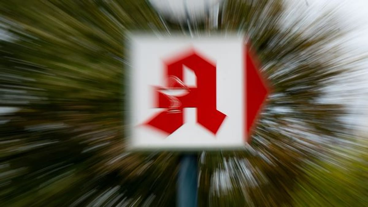 Nur wenige Berliner Apotheken bieten Corona-Impfungen an Nur wenige Berliner Apotheken bieten Corona-Impfungen an