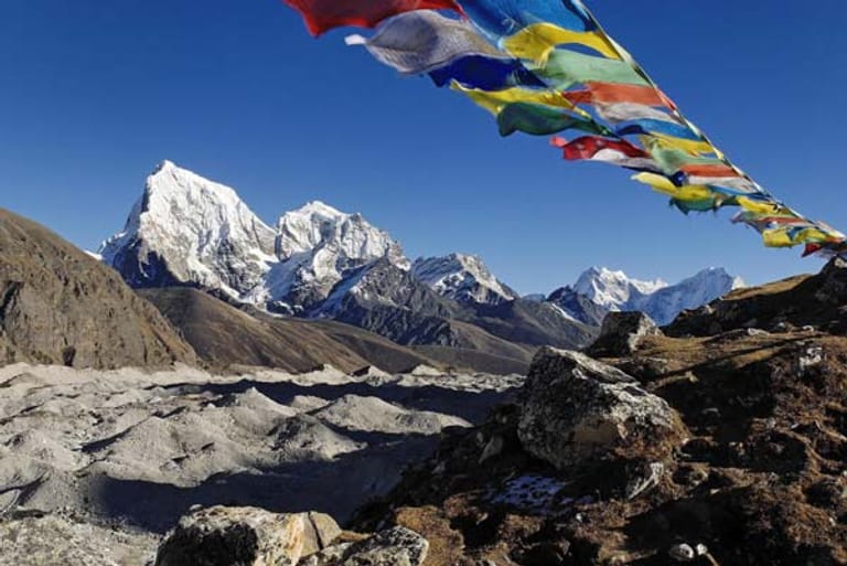 Mount Everest Besteigung: Trekking zum Everest Base Camp