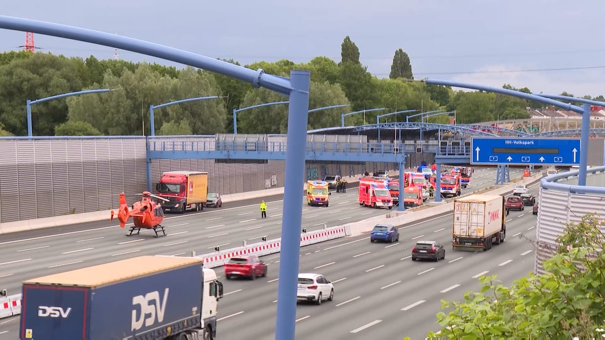 Hamburg: A7 in Richtung Norden gesperrt – Rettungshubschrauber im Einsatz