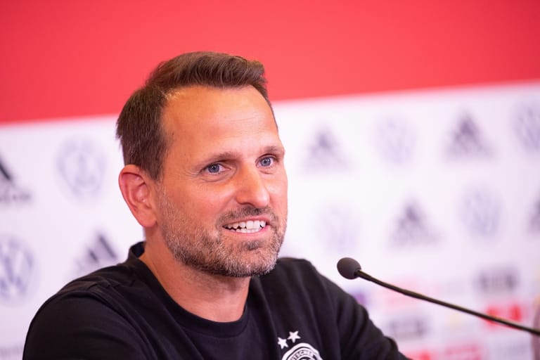 Fußball aktuell: Fußball-News, Ergebnisse, Tabellen