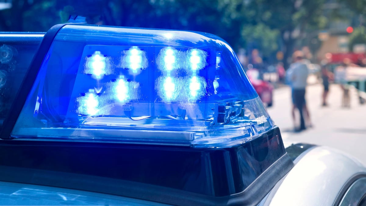 Bottrop: Exhibitionist masturbiert vor Frau – Polizei sucht Zeugen Bottrop: Exhibitionist masturbiert vor Frau – Polizei sucht Zeugen