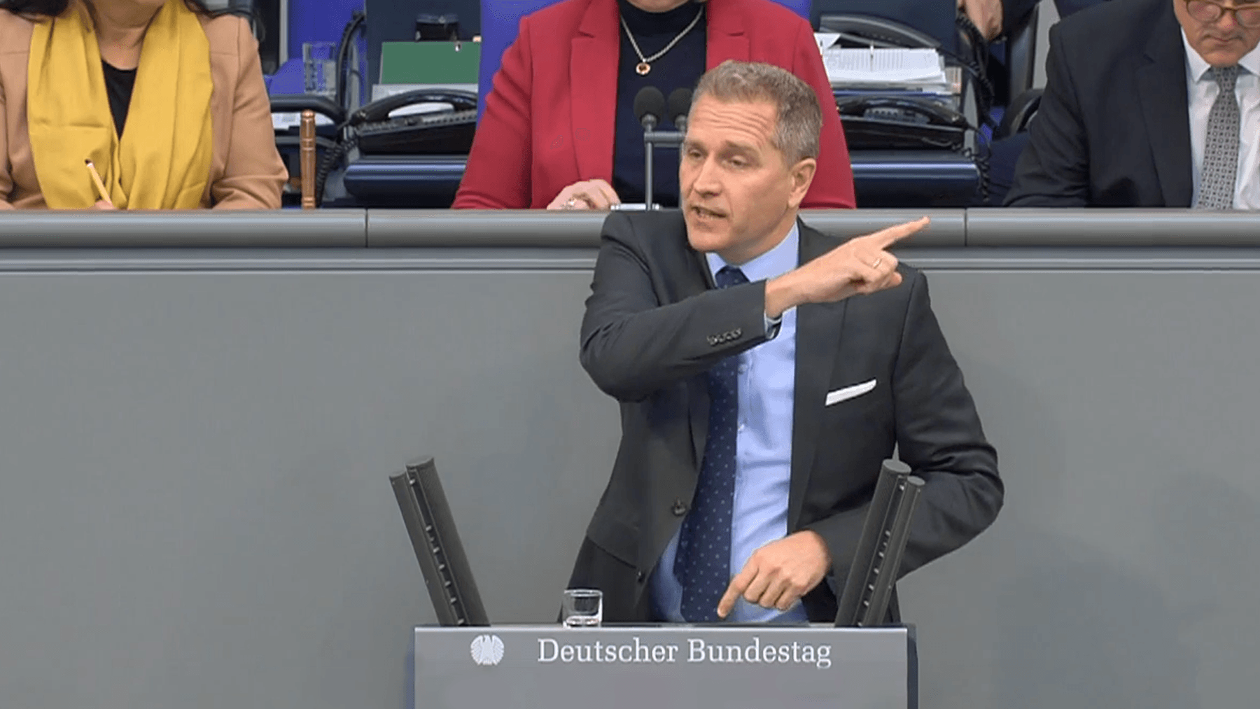 Panzer für die Ukraine? AfD-Politiker sorgt mit Hitler-Vergleich für Empörung