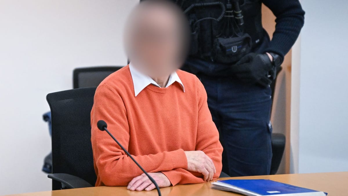 "Reichsbürger" aus Stuttgart muss nach Auto-Attacke auf Polizisten in Haft