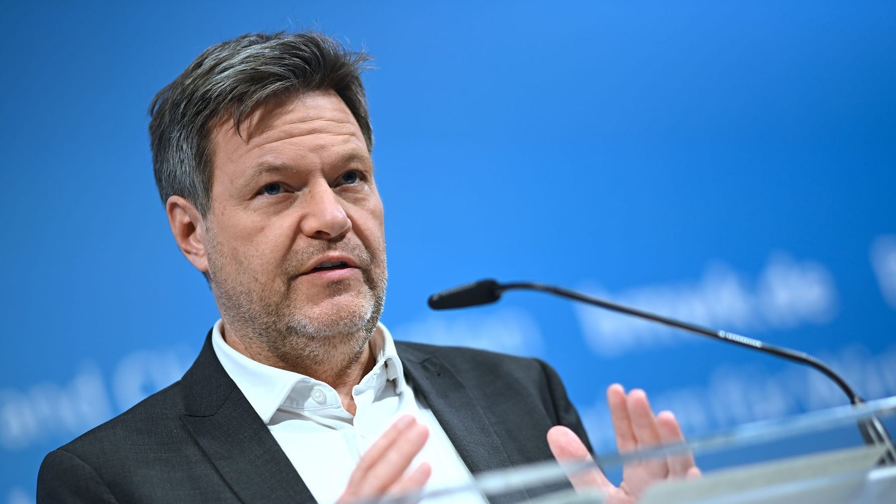 Mehrheit dagegen: Atomausstieg laut Habeck "unumkehrbar"