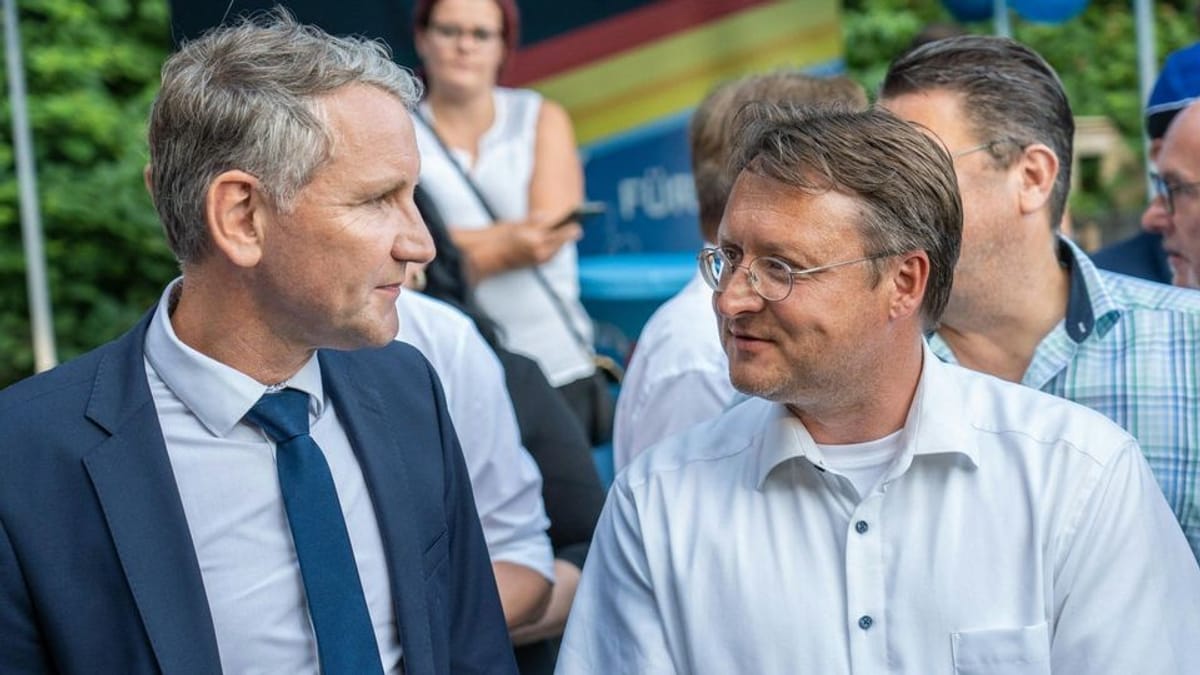 Erster AfD-Landrat in Deutschland | Reaktionen: Erster AfD-Landrat in Deutschland | Reaktionen: