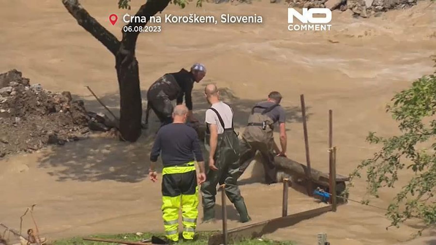 Unwetter in Slowenien: Tourist aus reißender Flut gerettet