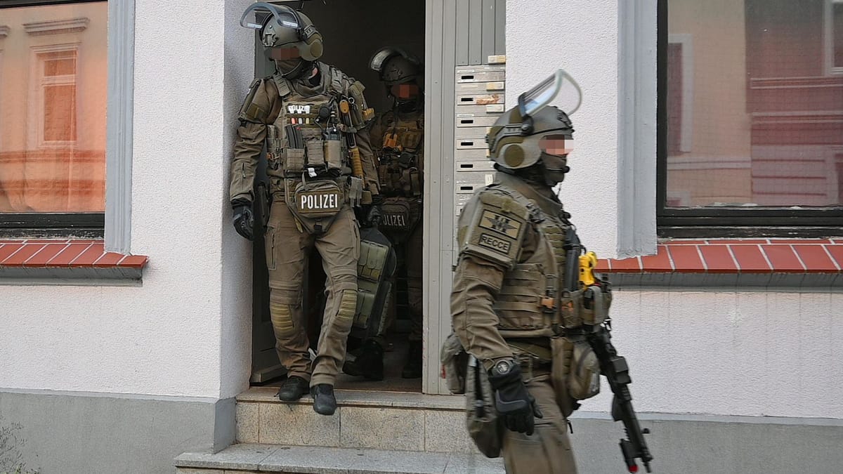 Hamburg-Harburg: Mann bedroht Polizisten – SEK-Einsatz in Eißendorf