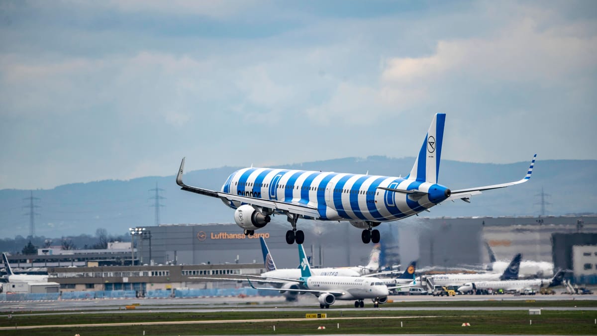 Frankfurt: Airbus A330-900neo von Condor schwer beschädigt am Flughafen