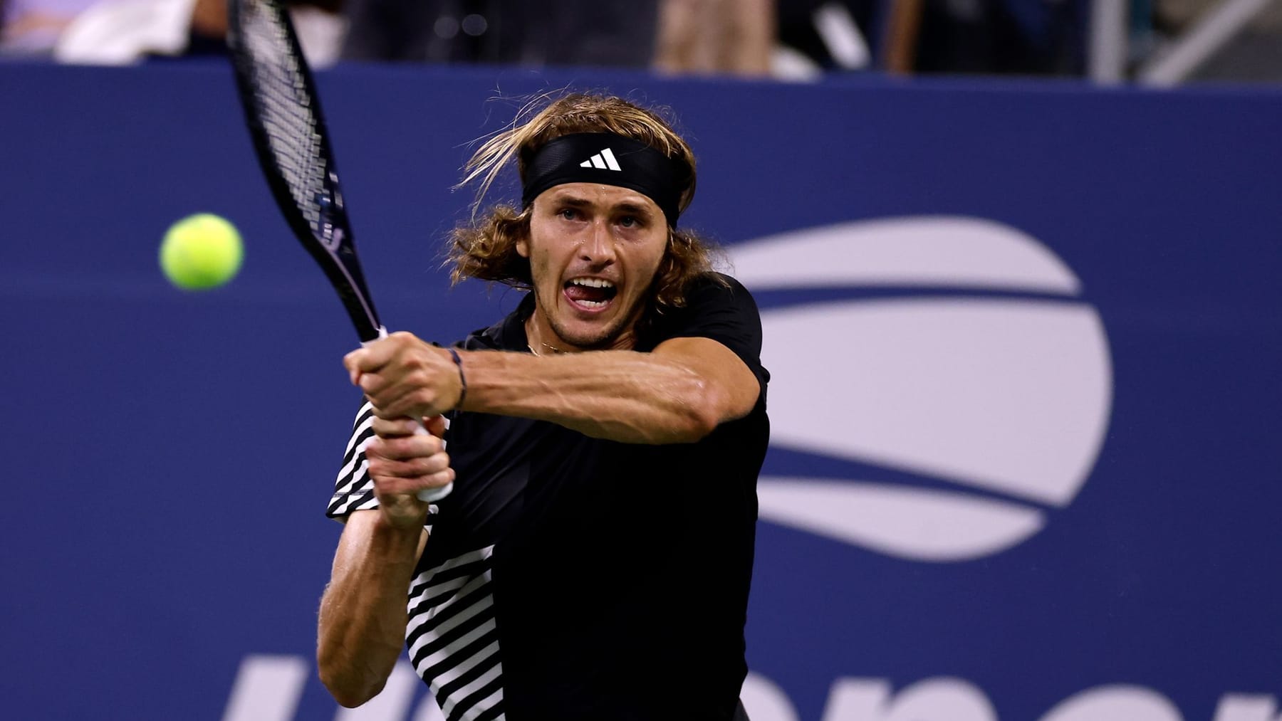 Tennis | Alexander Zeverev schafft es: Eine Runde weiter bei den US Open