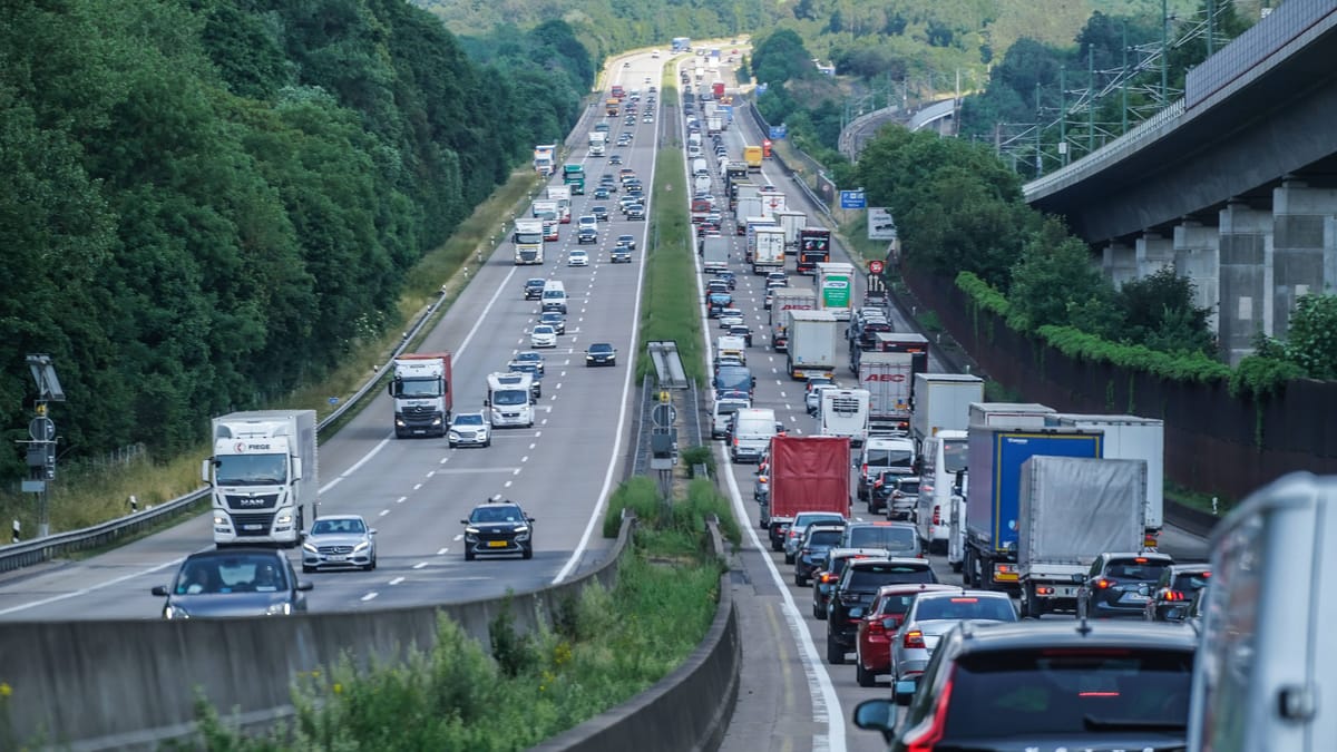 Unfall auf der A3: 15 Kilometer langer Stau bei Frankfurt wieder aufgelöst