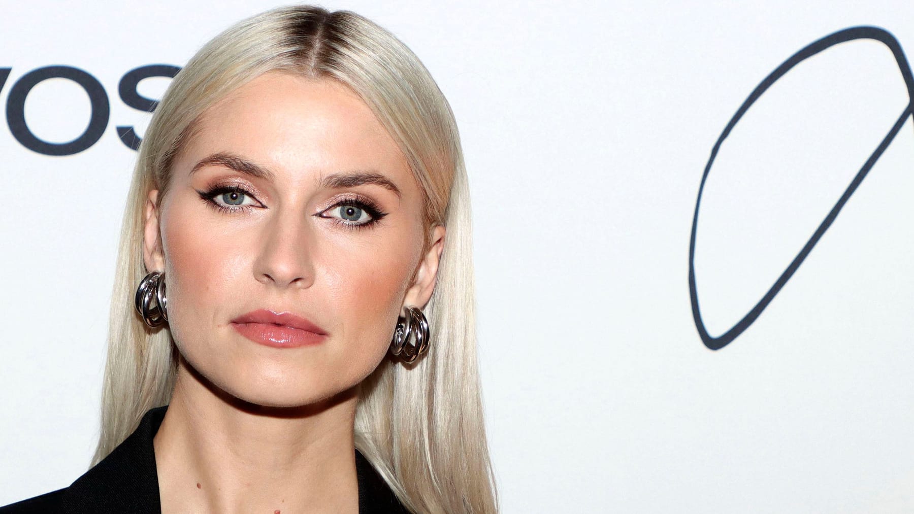 Ex-GNTM-Model Lena Gercke postet Foto im BH mit ihrem Baby auf Instagram