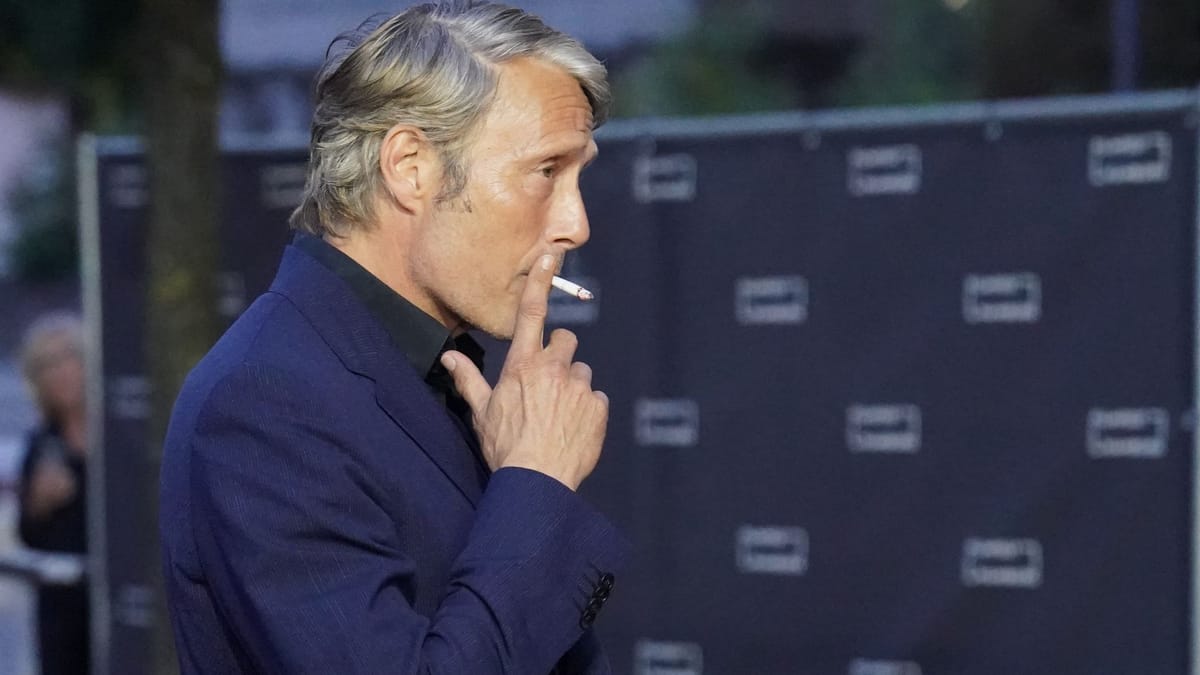 Hamburg: Mads Mikkelsen präsentiert neuen Film King's Land im Cinemaxx