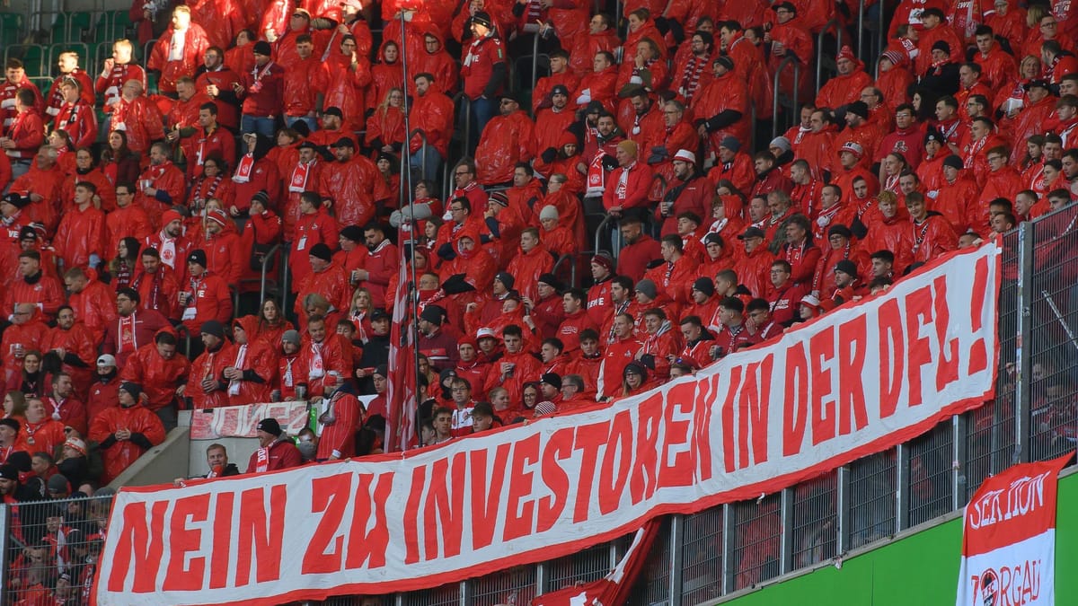 Investoren-Einstieg in der DFL: Fanszene lehnt Gespräch mit Liga ab Investoren-Einstieg in der DFL: Fanszene lehnt Gespräch mit Liga ab