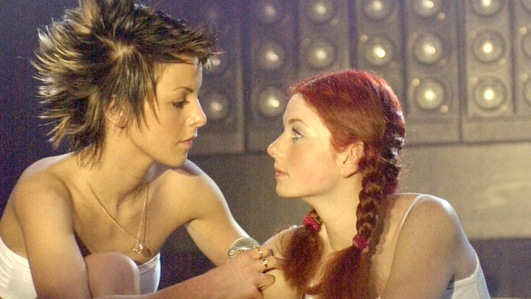 t.A.T.u.: Wie die Sängerinnen der Skandalband heute aussehen