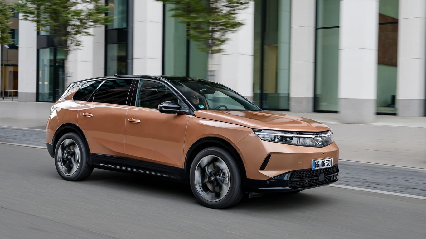 Opel-Neuheiten 2025: Vom Mokka-Facelift über den Grandland bis zum Frontera