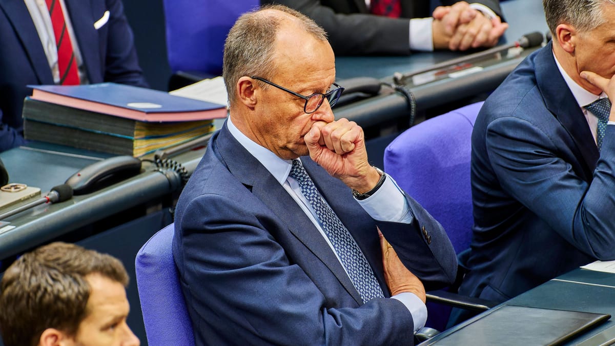 Wegen Merz' Migrationspolitik? Union im Politbarometer schwächer