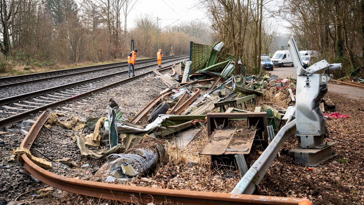 ICE-Unfall in Hamburg: Polizei lässt Lkw-Fahrer wieder frei