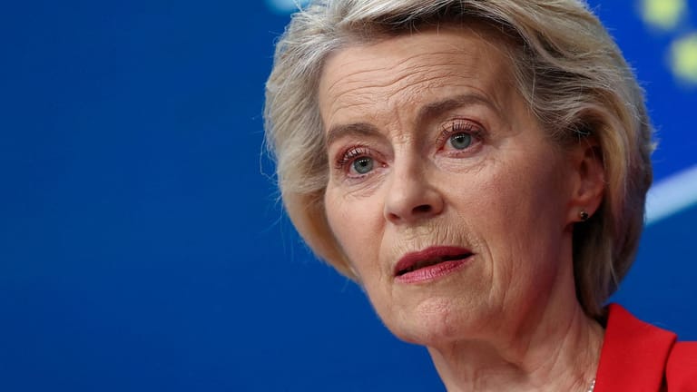Ursula von der Leyen muss sich Misstrauensvotum im EU-Parlament stellen